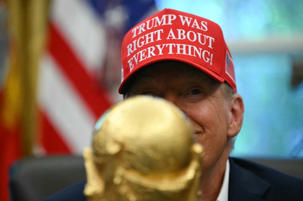 Egymilliárd dollárt kér Trump az országoktól a tuti helyért az ellen ...