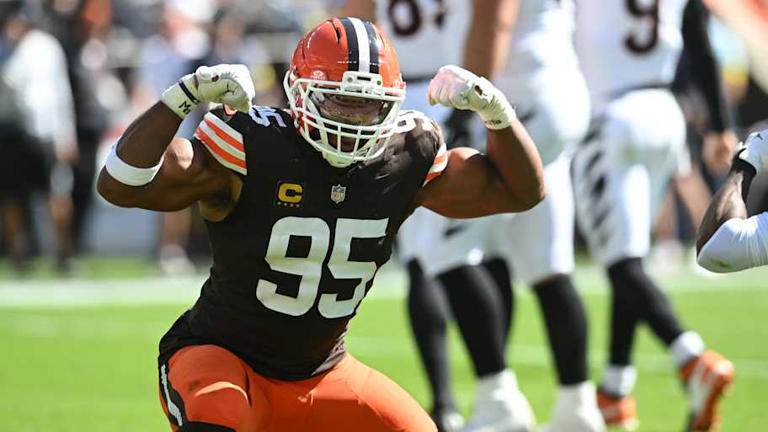 Myles Garrett Sends Warning to Steelers Fan