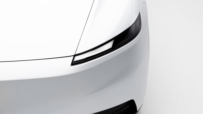 Tesla just took a major step forward in its quest for self-driving cars