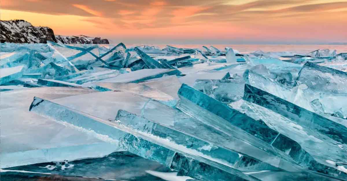 Awesome Ice and Lava Seen in All Their Forms