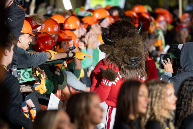 ESPN's 'College GameDay' in Eugene for Oregon showdown with Indiana ...