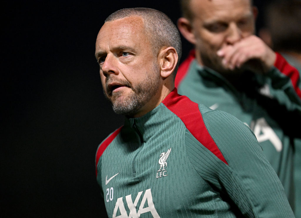 Chelsea Legends vs Liverpool Legends LIVE: Charity match result and ...