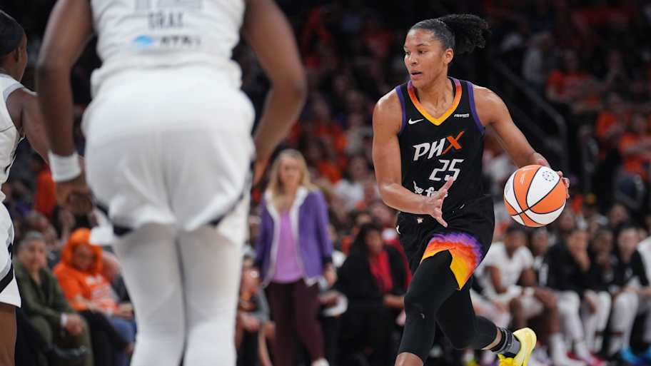 Mercury Star Named to All-WNBA First Team