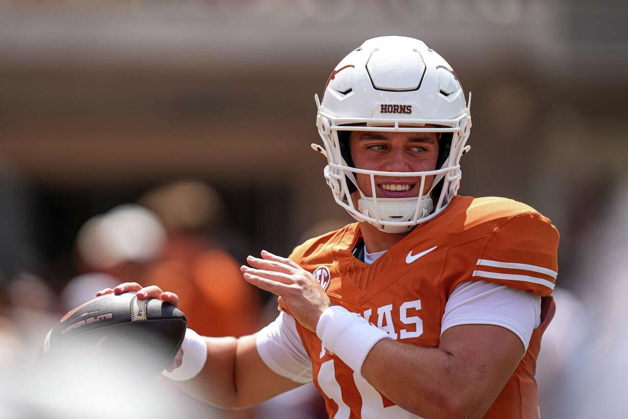 Arch Manning faces biggest test yet in Red River Rivalry debut