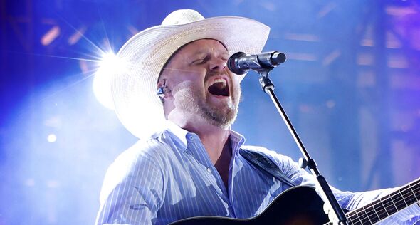 Country music star forced to cancel his tour as he undergoes emergency ...