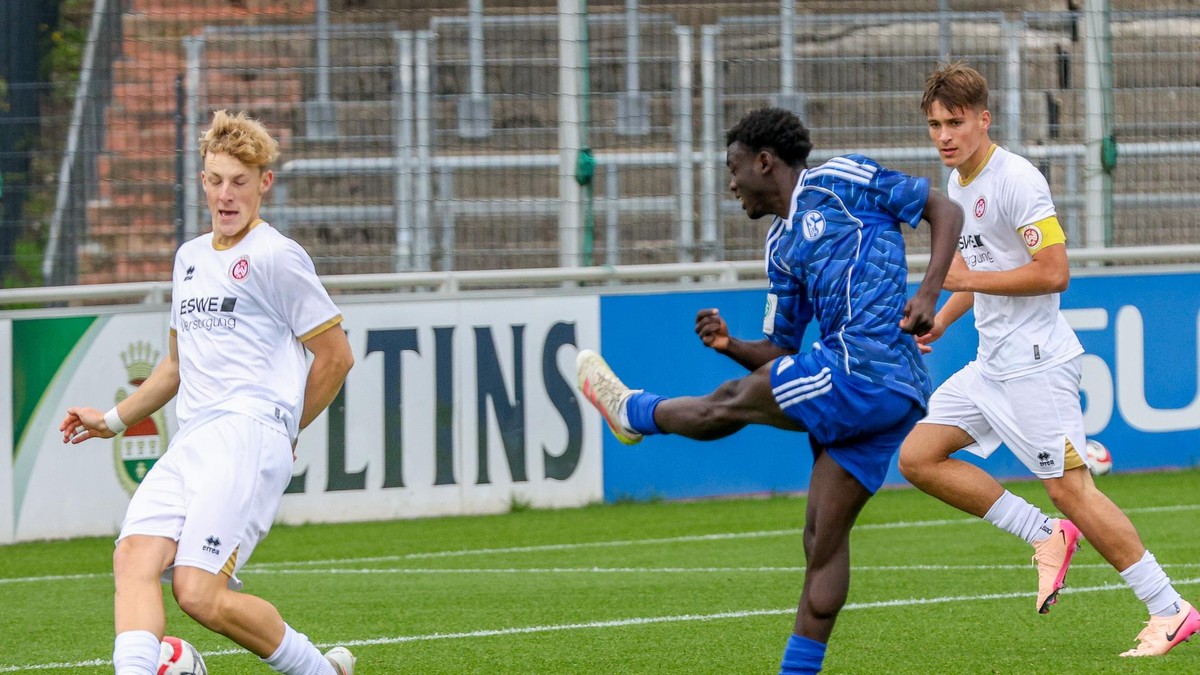„Ich halte es wie Huub“: Elgerts Extra-Schicht für Schalkes U19