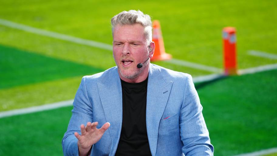 Pat McAfee predicts massive college football upset in iconic fashion