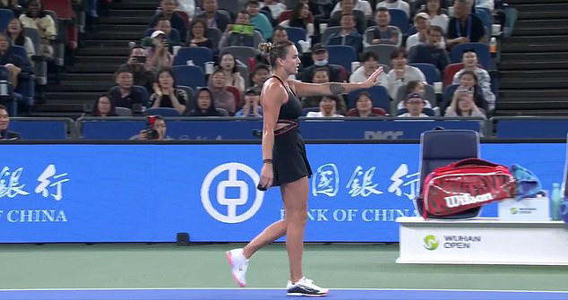 Aryna Sabalenka launches her racket towards a BALL KID in astonishing ...