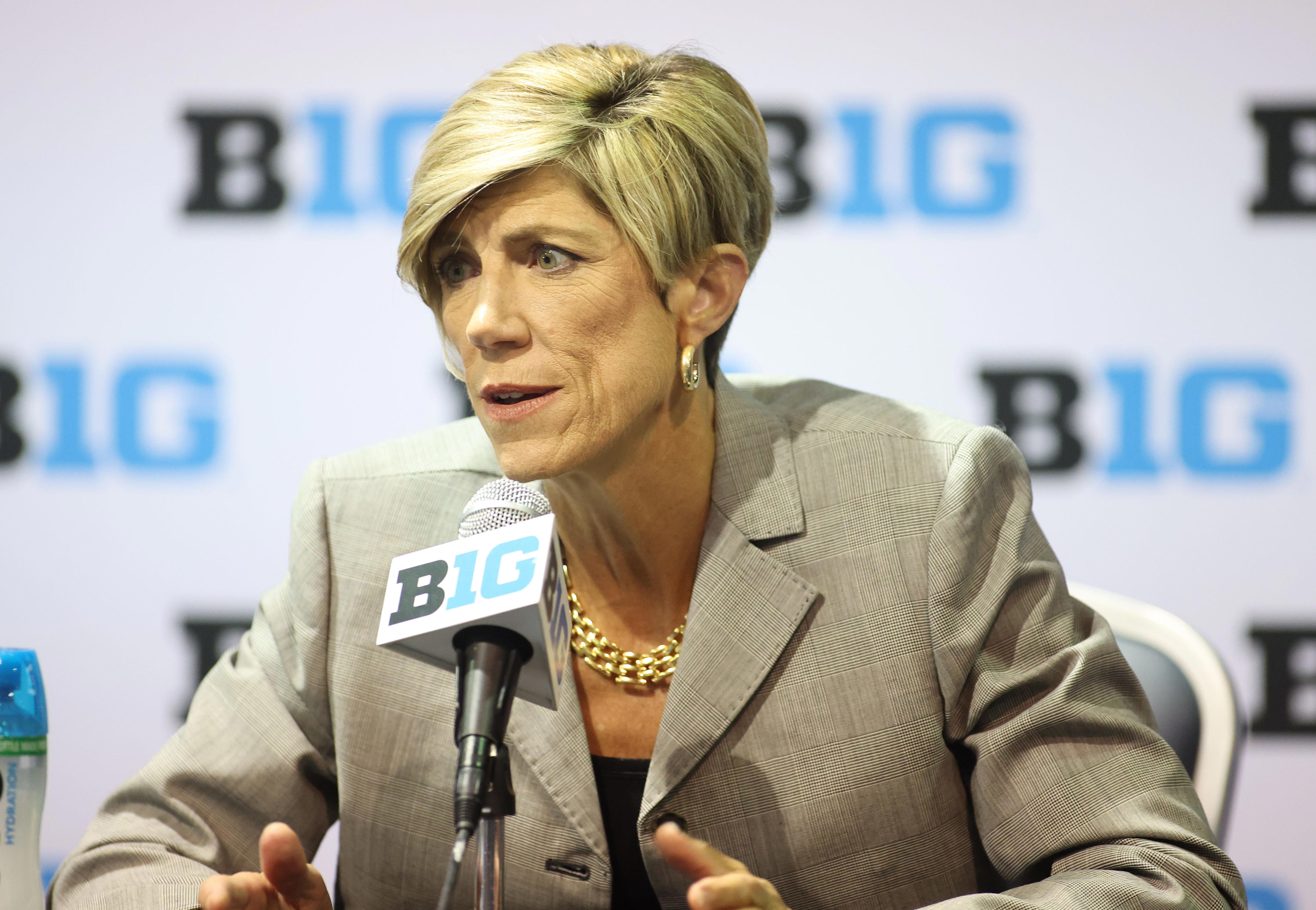 Iowa women's basketball shares initial PG depth chart