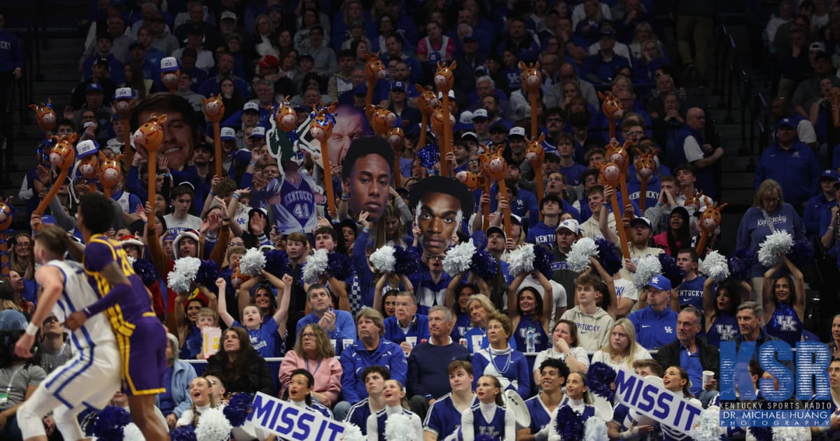 LOOK: Hundreds of Kentucky fans line up outside Rupp Arena for Big Blue ...