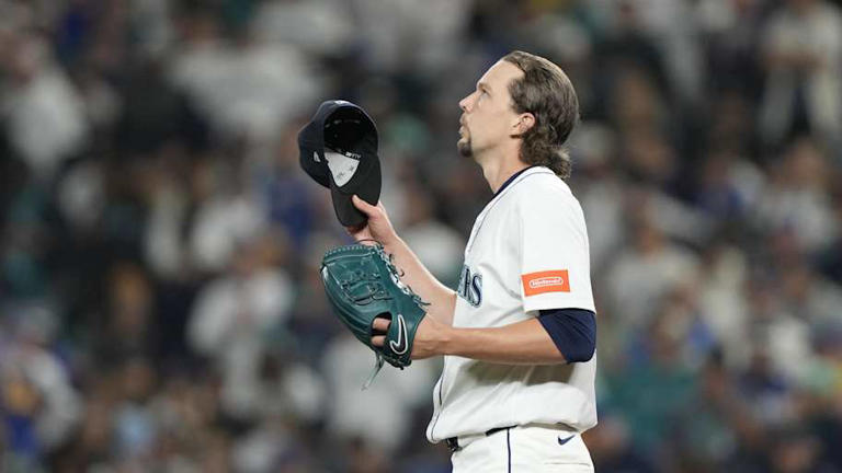 Cal Raleigh Sends Emotional Logan Gilbert Message After 15-Inning Thriller