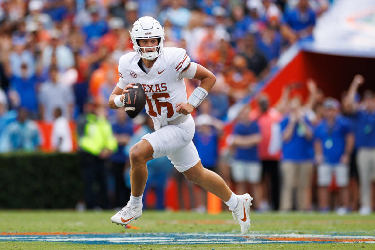 Longhorns Wire concerned about Arch Manning's 'happy feet' against ...