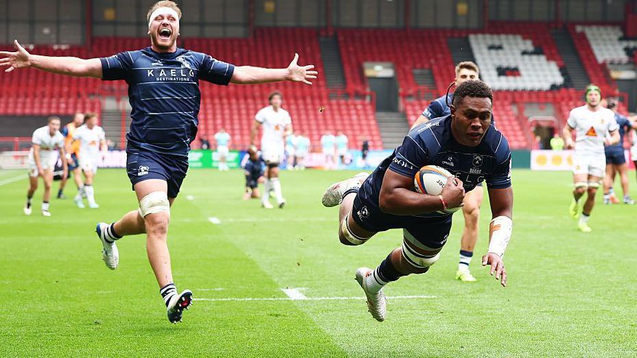 Bristol fight back to edge past Exeter