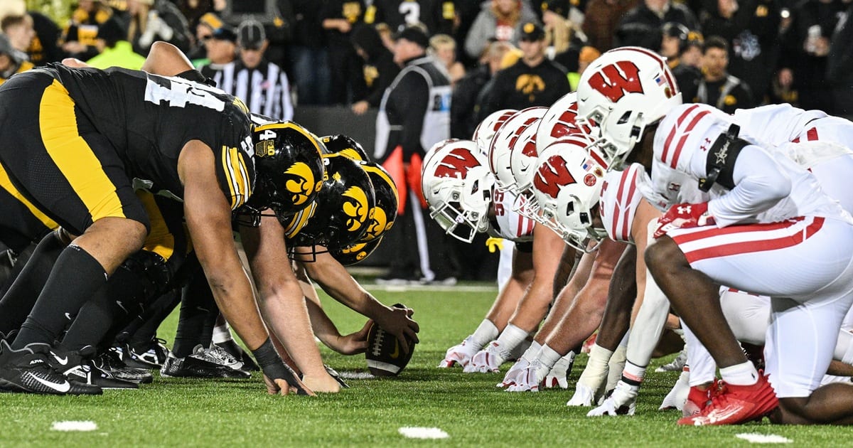 Live Updates: Wisconsin Hosts Iowa in 99th Heartland Trophy Battle