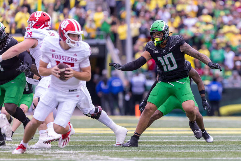 No. 7 Indiana ends Oregon’s 18-game home field winning streak: Live ...