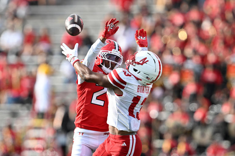 Raiola overcomes 3 interceptions, throws 4th TD with 1:08 left as ...