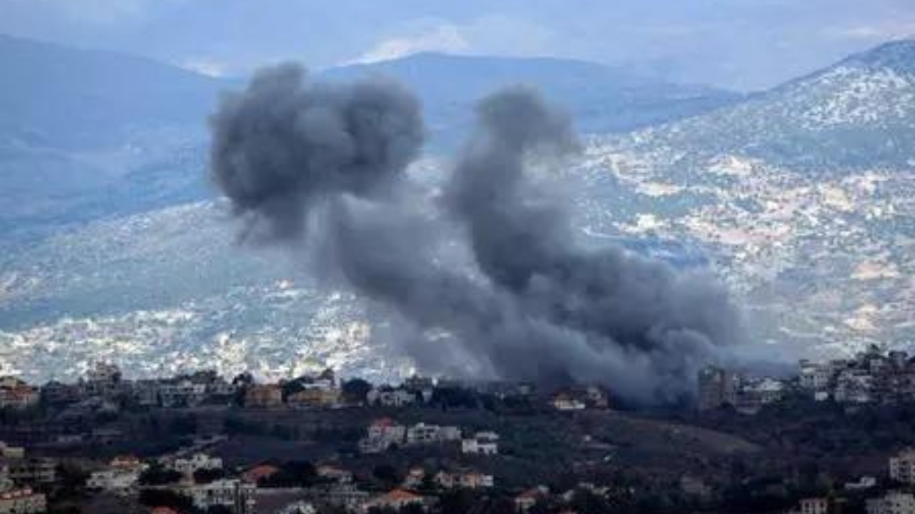 'Retaliation for air strikes': Clashes break out between Pak army ...