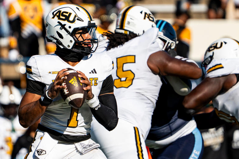 Alabama State football loses SWAC slugfest vs Jackson State: Score ...