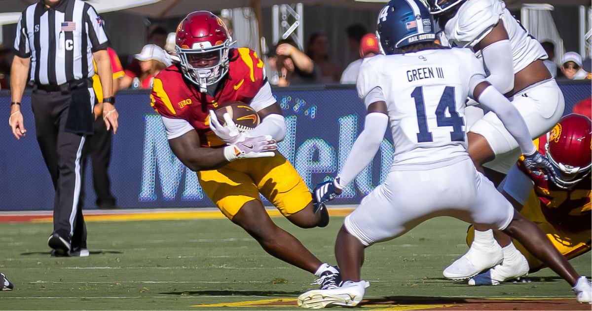 Waymond Jordan injury update: USC running back taken to locker room