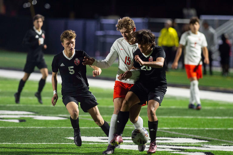 PHOTOS: Grand Blanc soccer wins big over Flushing in district playoff game
