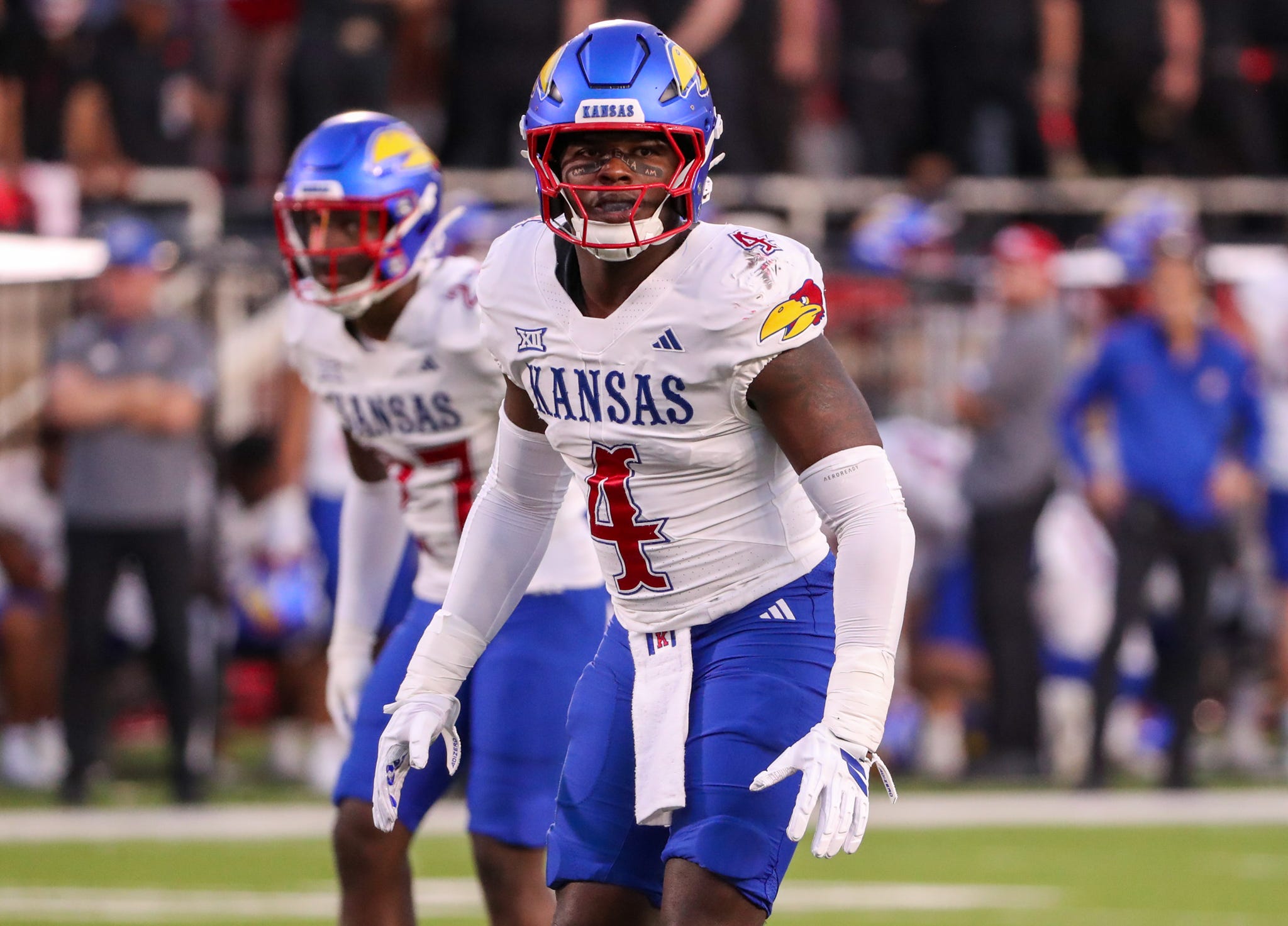KU football roster takes hit as Trey Lathan will enter transfer portal