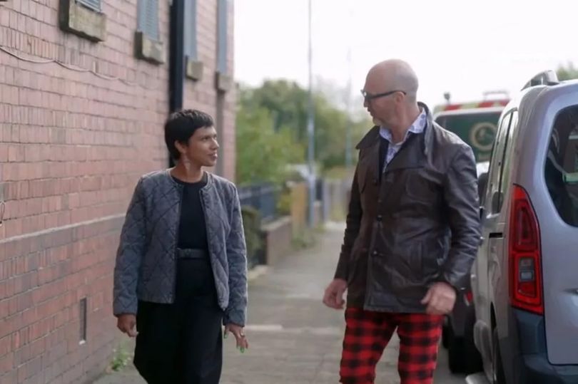 BBC Bargain Hunt David Harper's life off-screen with wife, African ...