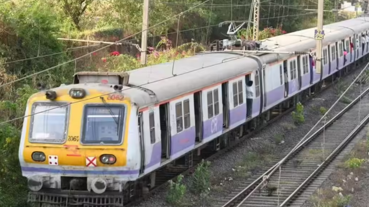 Mumbai: Central and Western Railway megablocks scheduled today; expect ...