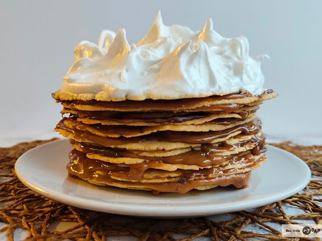 Cómo hacer tarta Rogel, la receta argentina más golosa