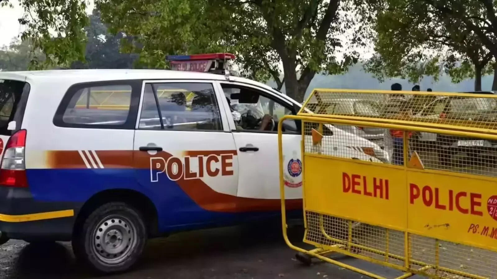 Delhi Police intensify night patrols and checks across city ahead of ...