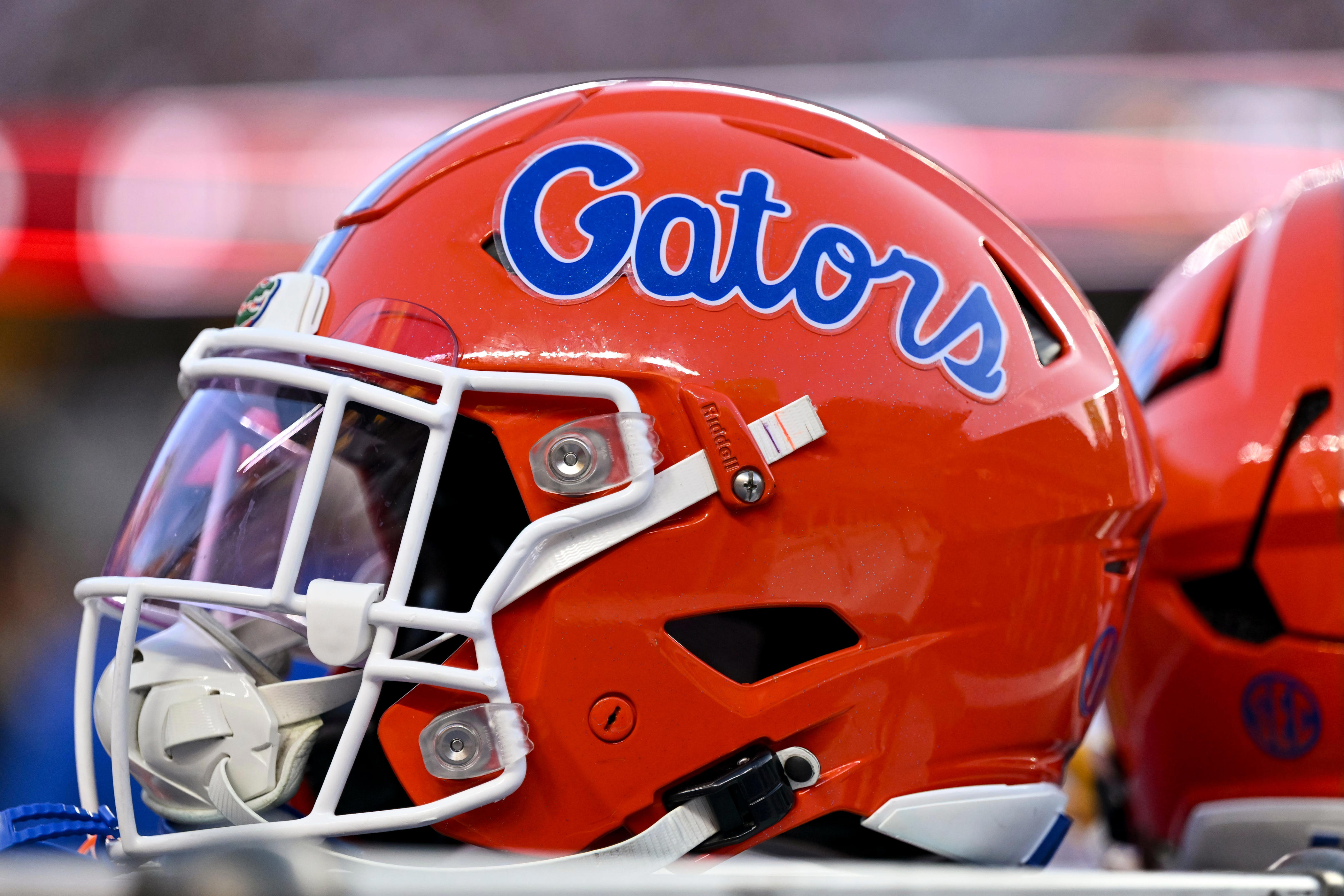 Florida football recruiting update, UF adds 4-star edge rusher, 3-star ...
