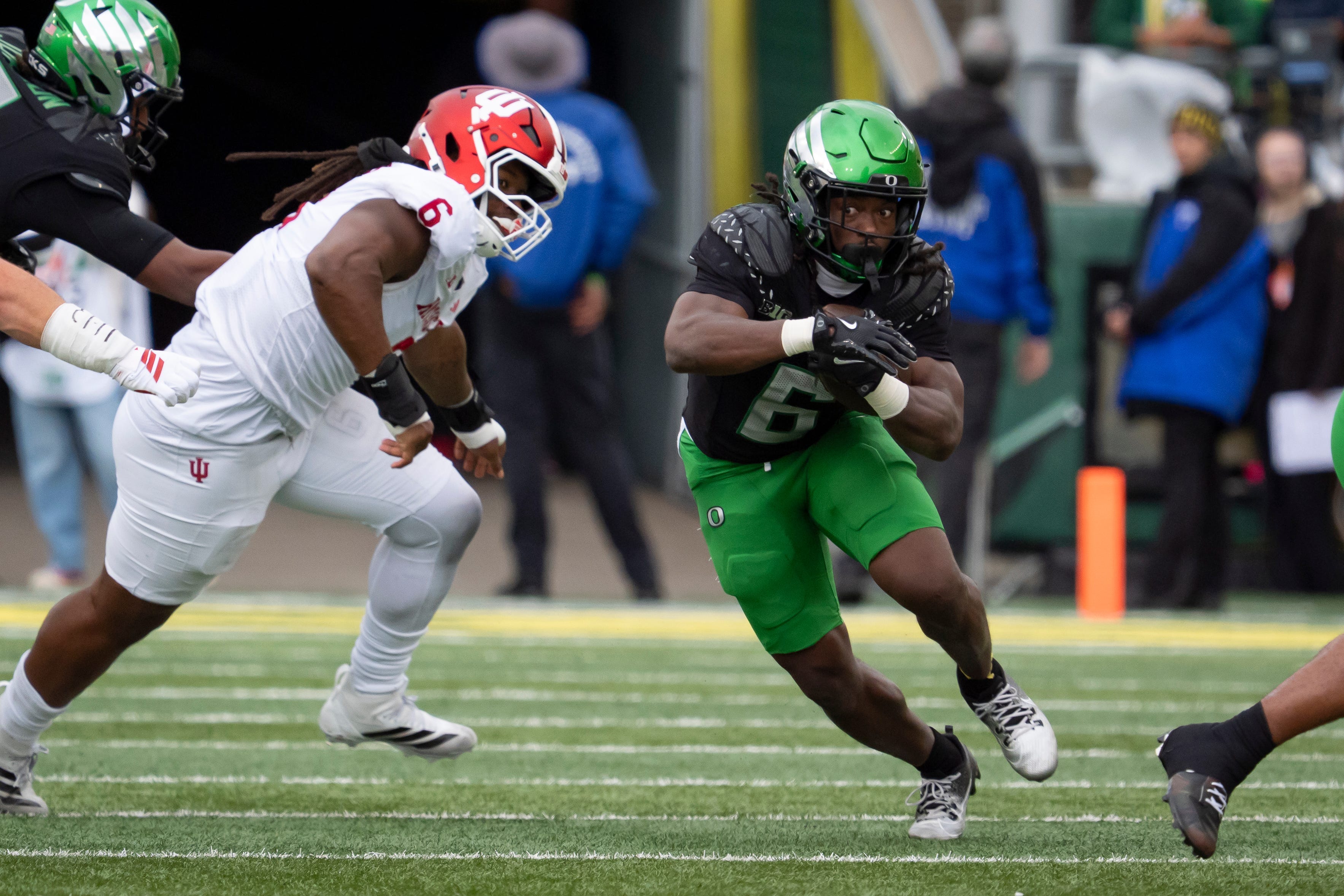 Where Oregon Ducks' offense ranks nationally in key stats following Week 7