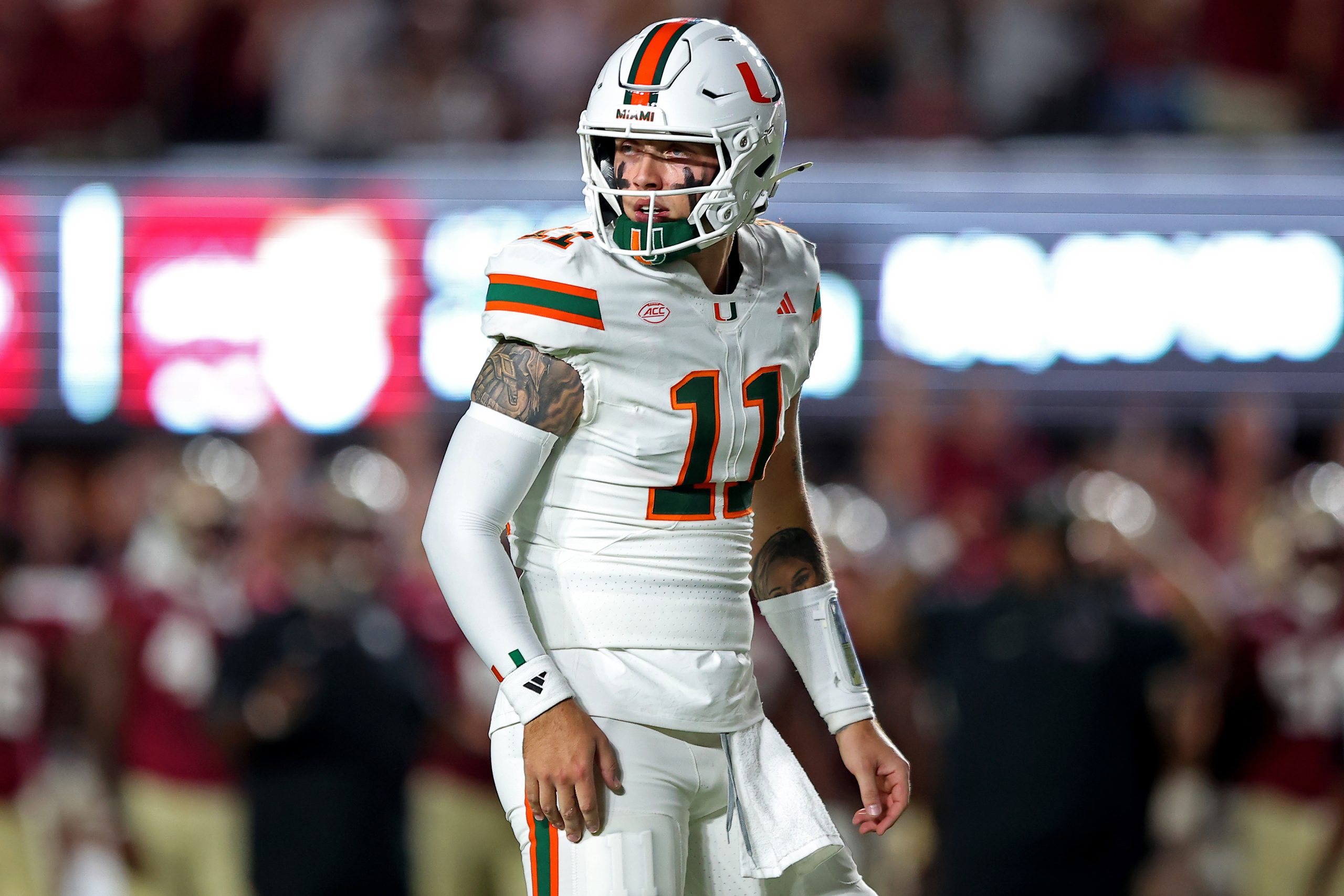 2025 Heisman Watch: Miami's Carson Beck, Alabama's Ty Simpson Leading Race