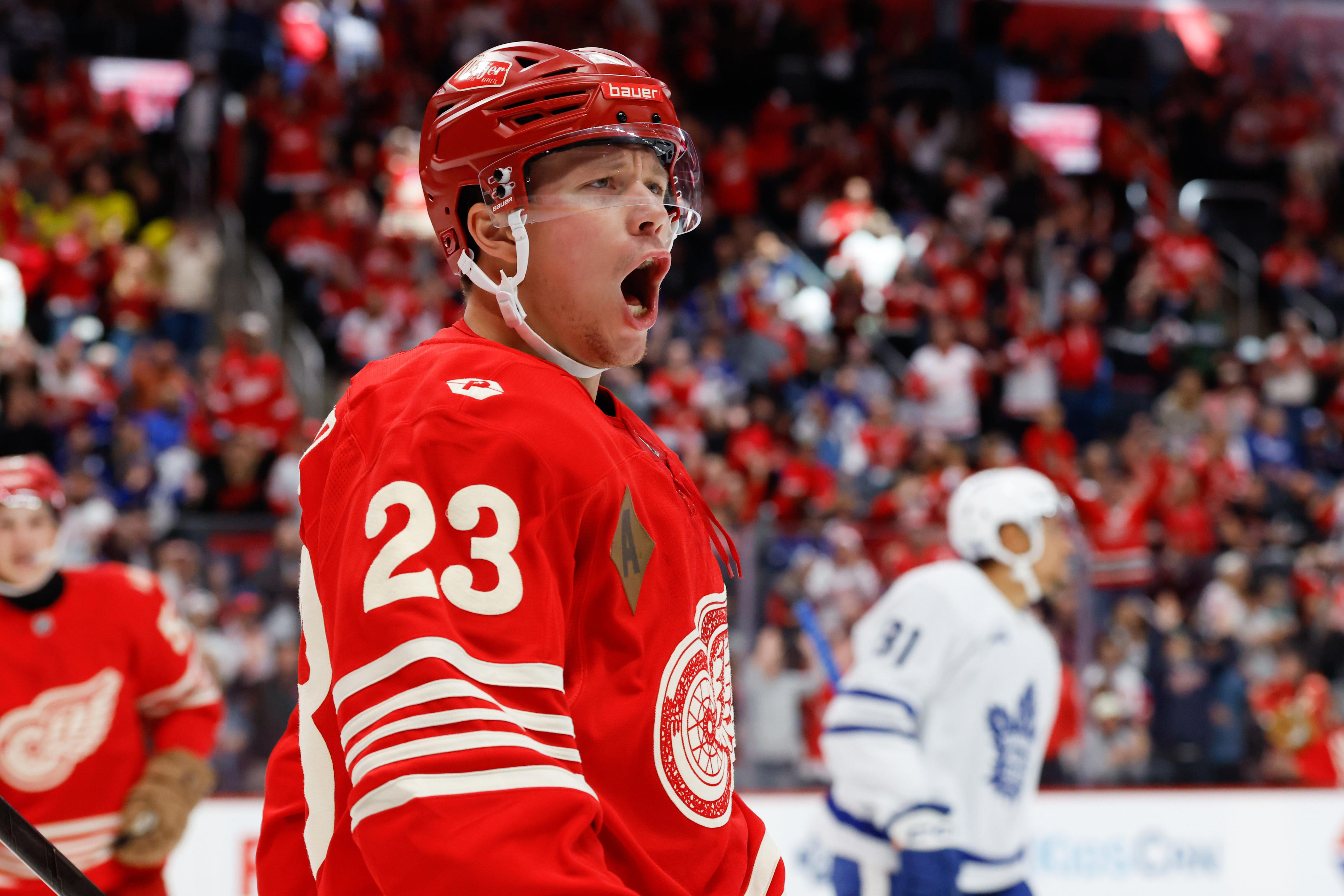 Lucas Raymond sparks Red Wings to comeback vs Maple Leafs, first ...