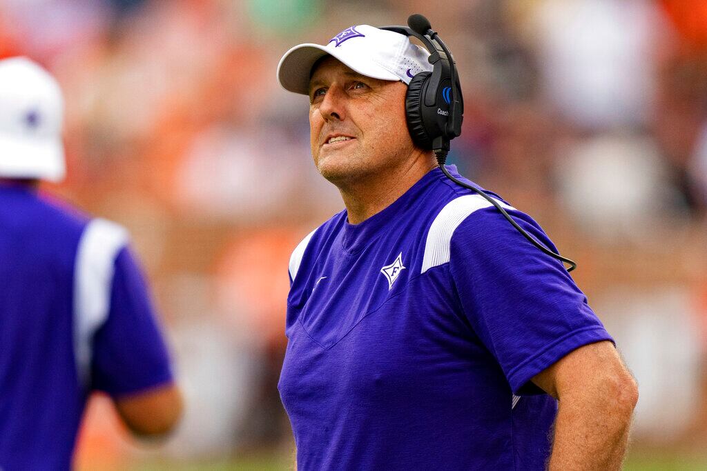 Dickens throws 4 passing TDs in Western Carolina’s 52-7 rout over Furman