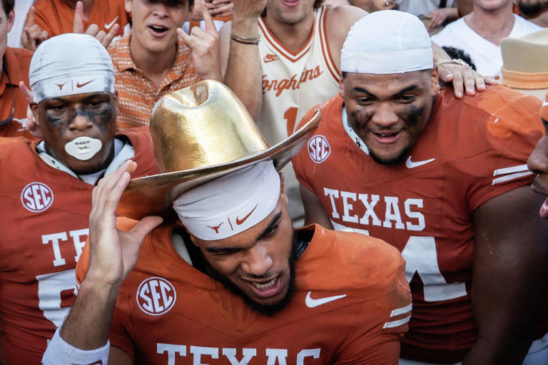 Texas vs Oklahoma: How Arch Manning benefited from altered game plan
