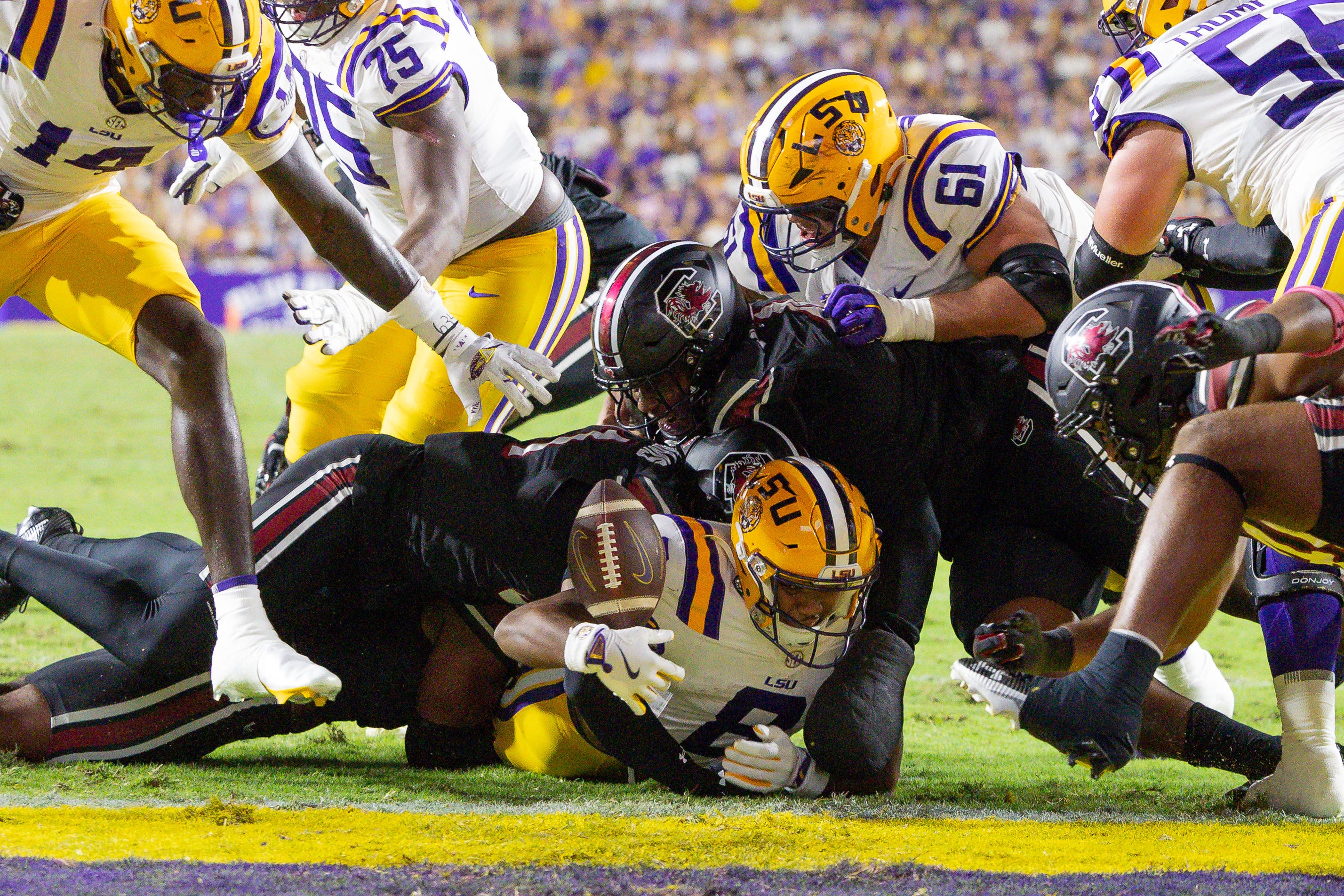 South Carolina football vs. LSU final score. Gamecocks, LaNorris ...