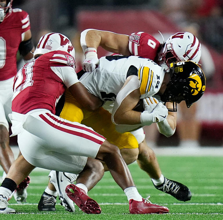 What channel is Wisconsin vs Ohio State on today? Time, TV, schedule to ...