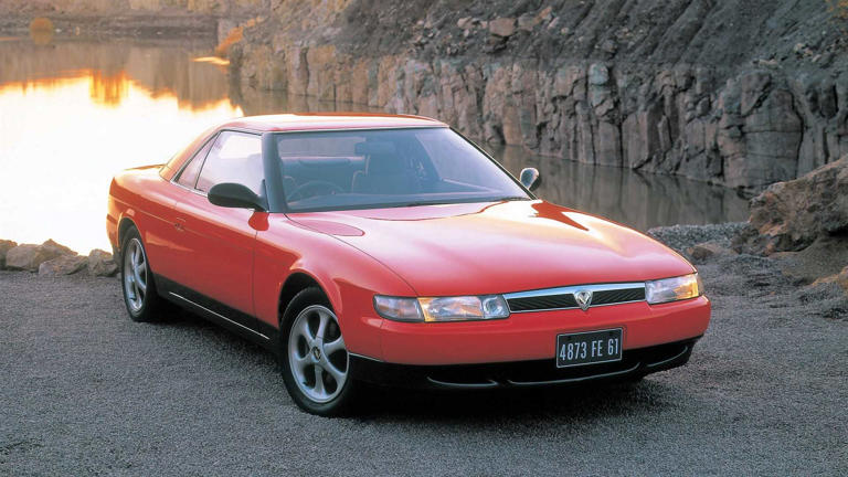 Mazda's Cosmo JC Was A Tri-Rotor-Powered Lexus Rival From The '90s