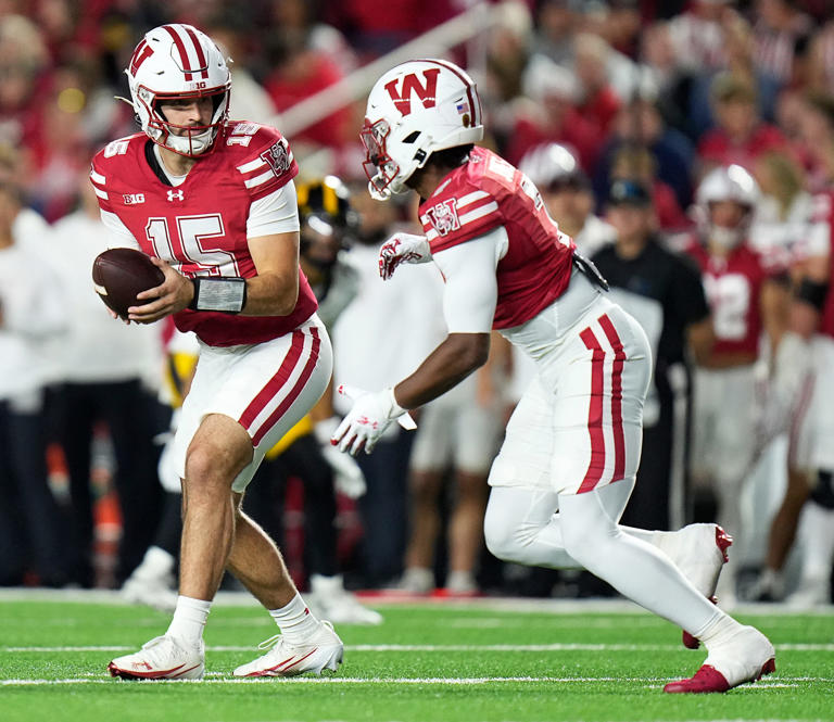 What channel is Wisconsin vs Ohio State on today? Time, TV, schedule to ...