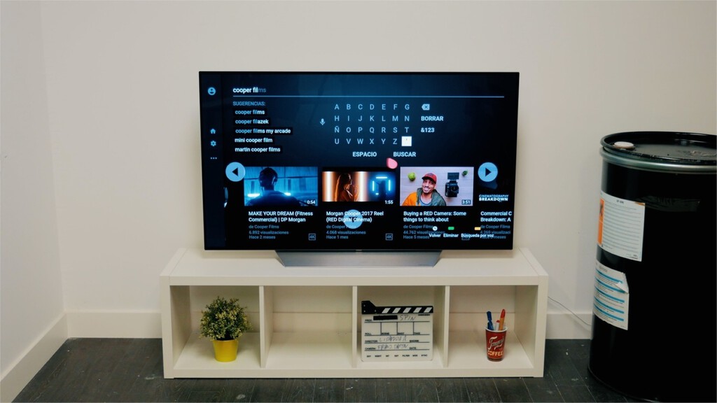 Las teles y reproductores modernos han perdido los botones y conectores ...