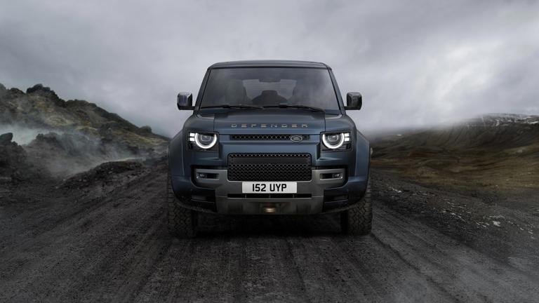 Όλα όσα γνωρίζουμε για το Land Rover «baby» Defender