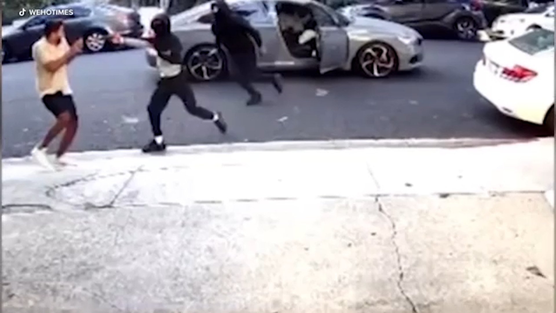 Video shows armed attackers rob man of jewelry in West Hollywood