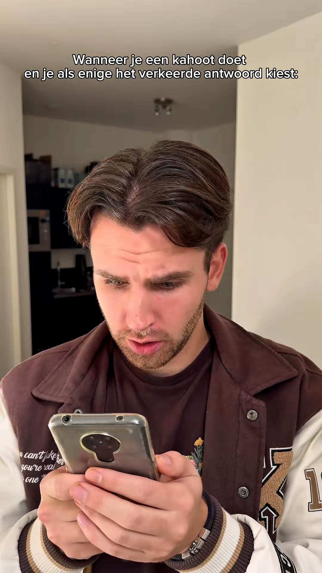 Grappige POV Video : De Enige met Rood bij Kahoot