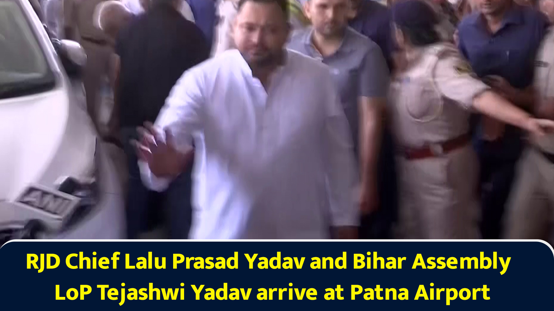 RJD Chief Lalu Prasad Yadav and Bihar Assembly LoP Tejashwi Yadav ...