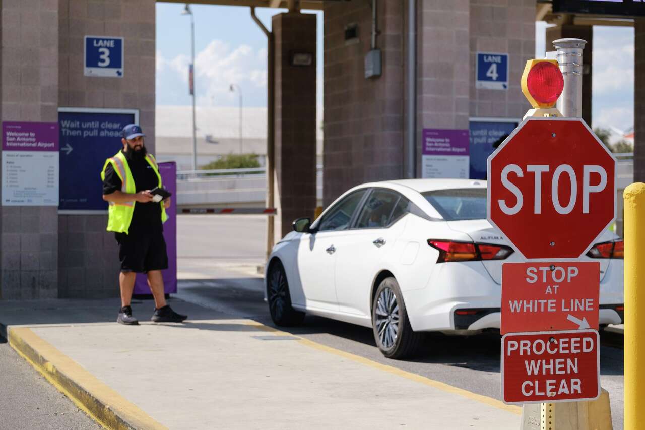 Disabled veteran parking perk at San Antonio airport has to be adjusted