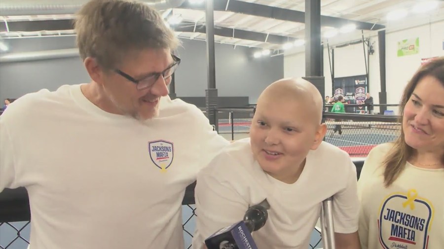 Pickleball tournament supports teen’s fight against bone cancer