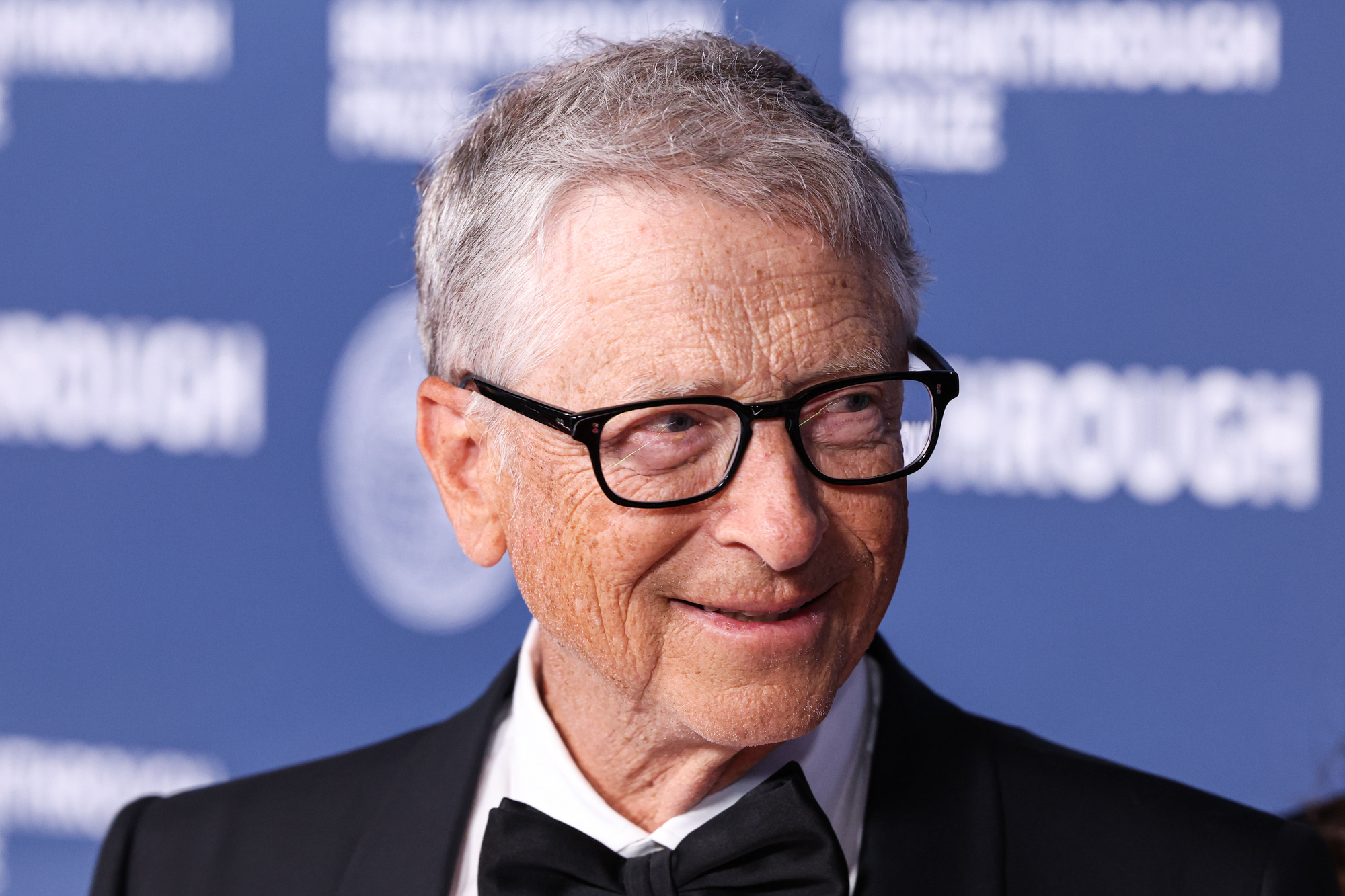 Crazy Facts About Bill Gates’ $100M Smart Mansion