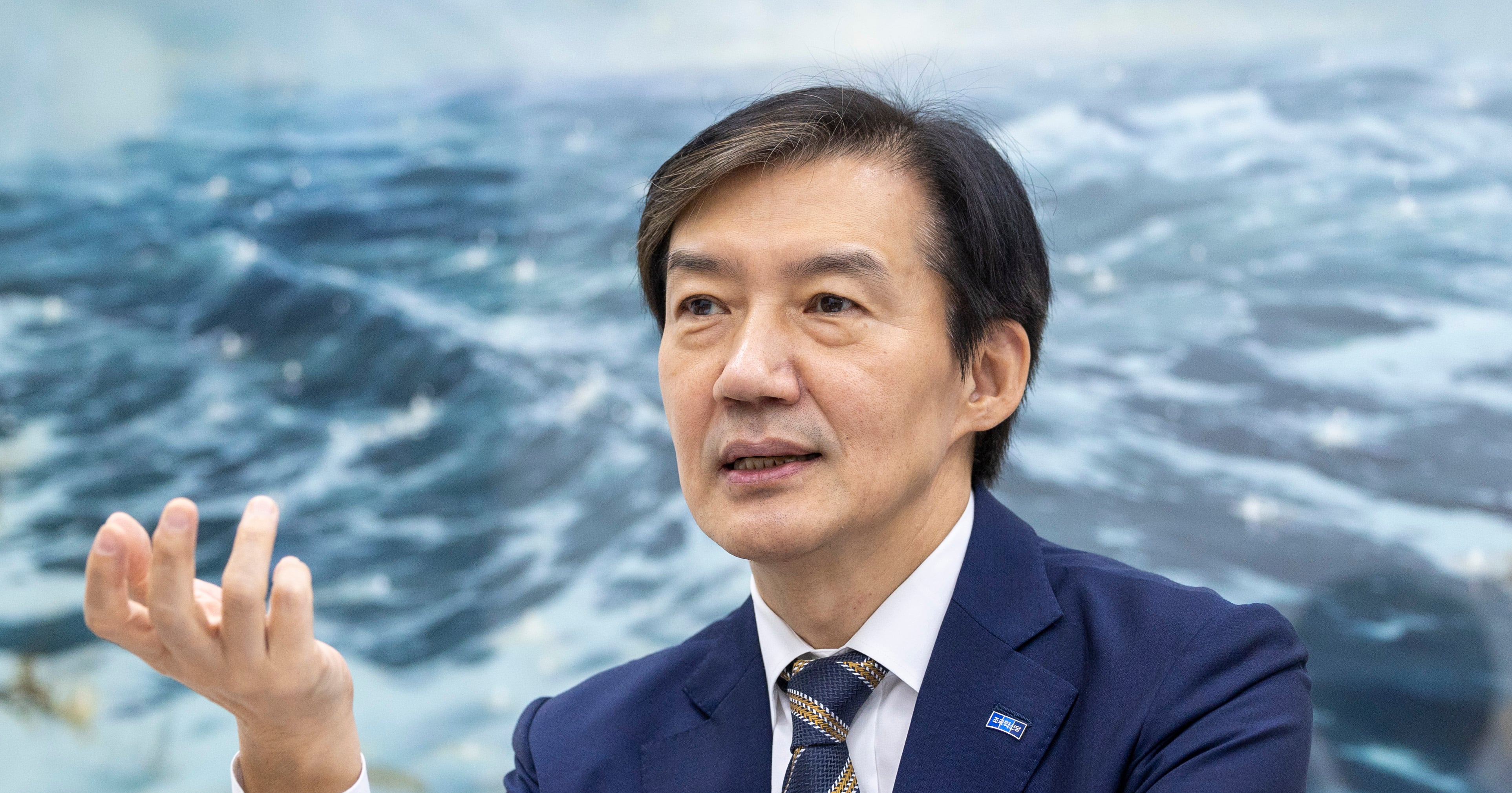 Hone Hunter's Skills to Catch Tiger Outside Den