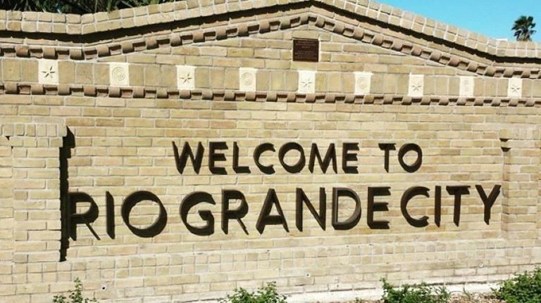 One Of Texas' Most Underrated Downtowns Can Be Found In This Border ...