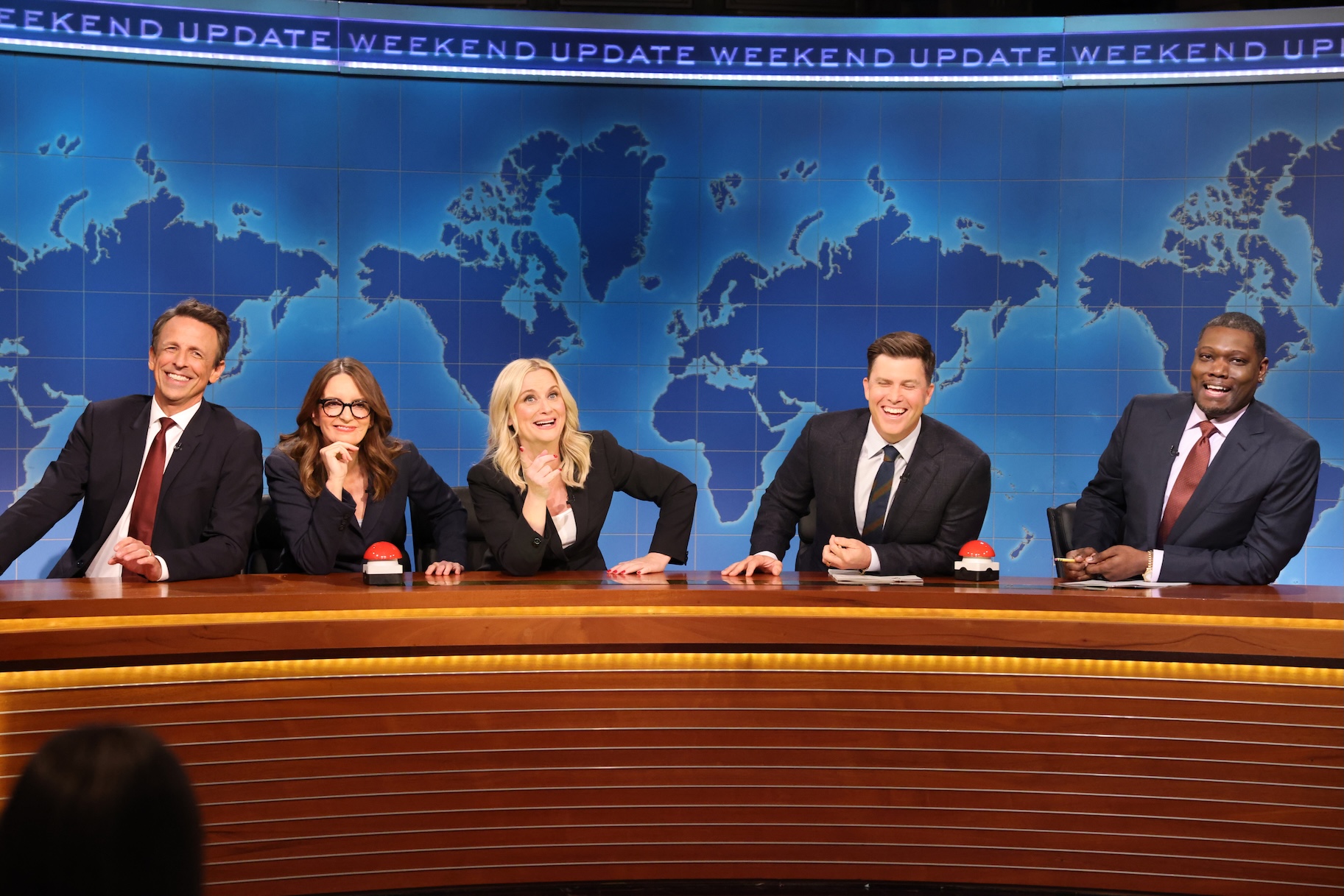 Amy Poehler, Tina Fey & Seth Meyers' Joke-Off vs Colin Jost & Michael ...